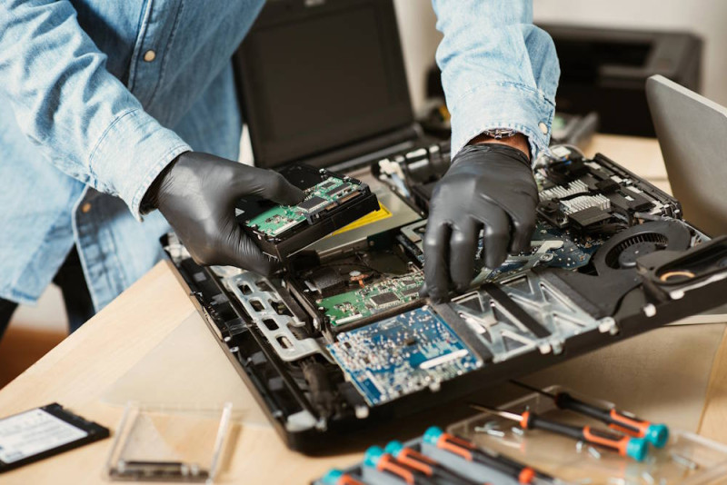 Hard Drive Data Destruction Methods: Shredding, Degaussing, and More ...